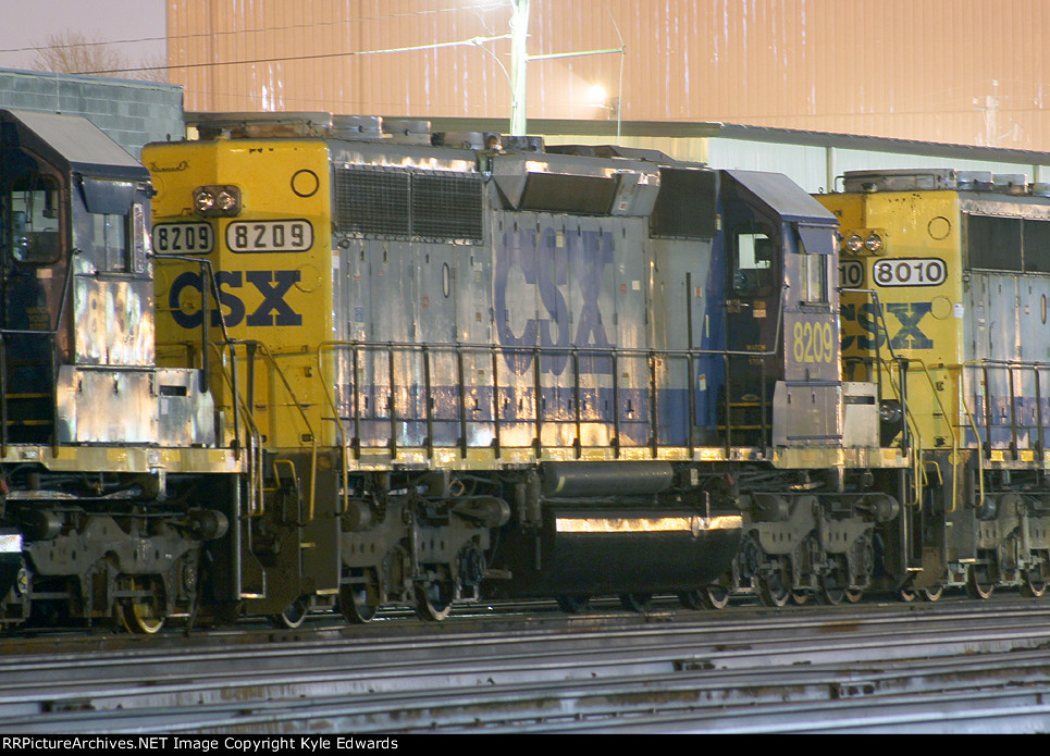 CSX SD40-2 #8209